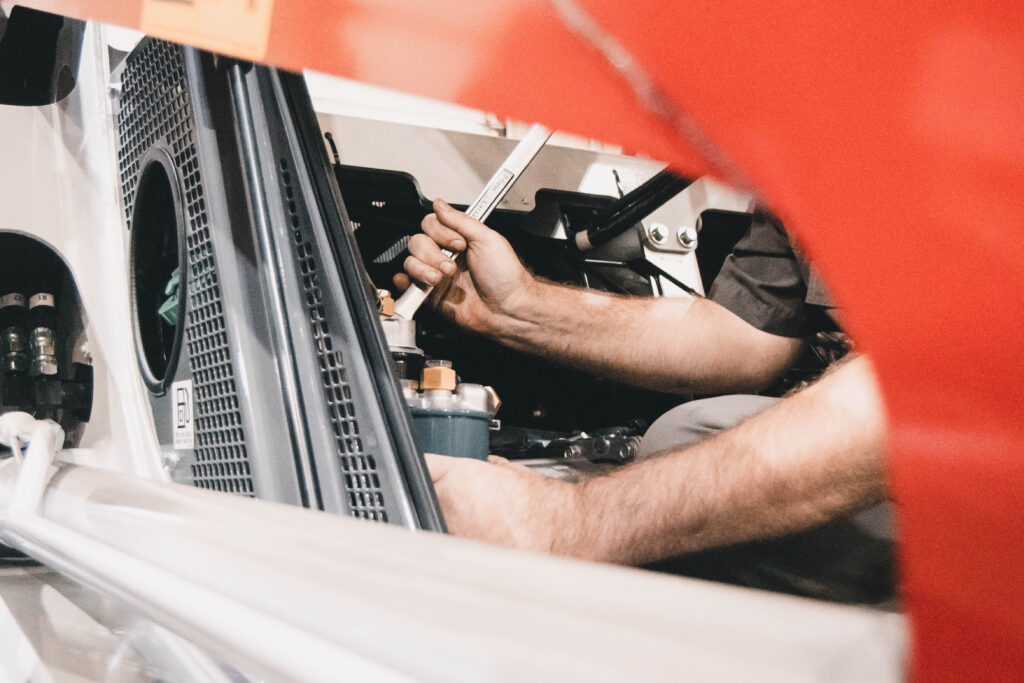 Takeuchi - Setting up maintenance & service alerts using TFM Telematics