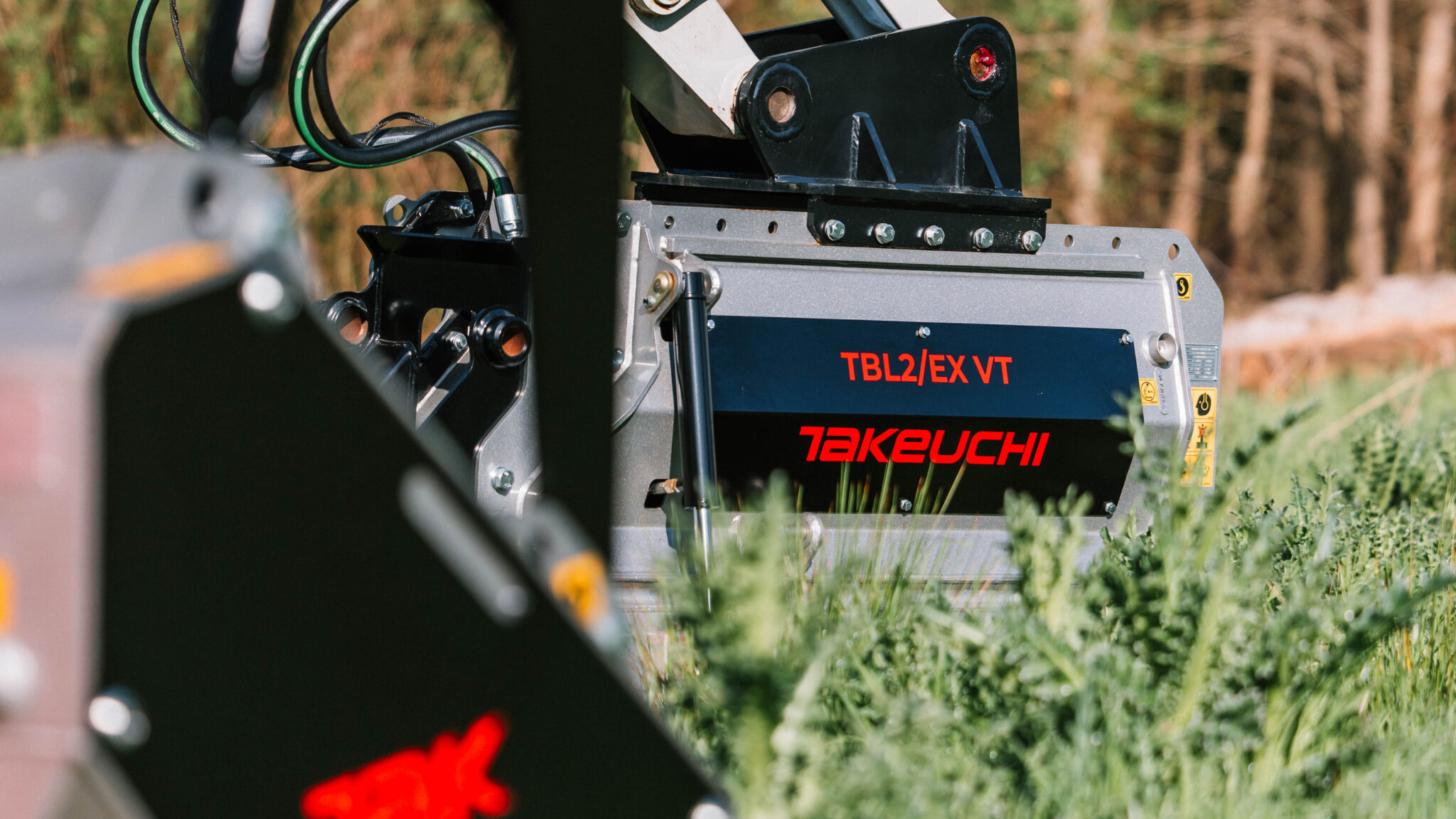 Takeuchi offers full performance attachments to meet your needs.