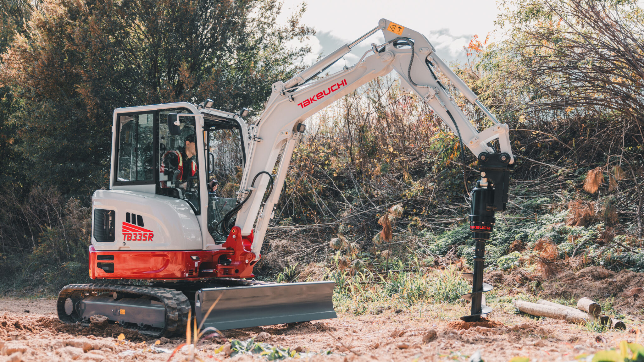 Takeuchi offers full performance attachments to meet your needs.
