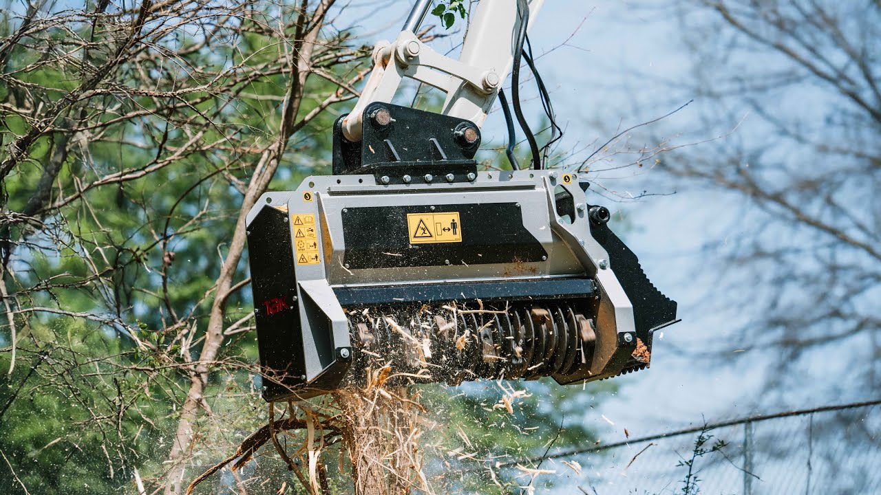 Takeuchi offers full performance attachments to meet your needs.